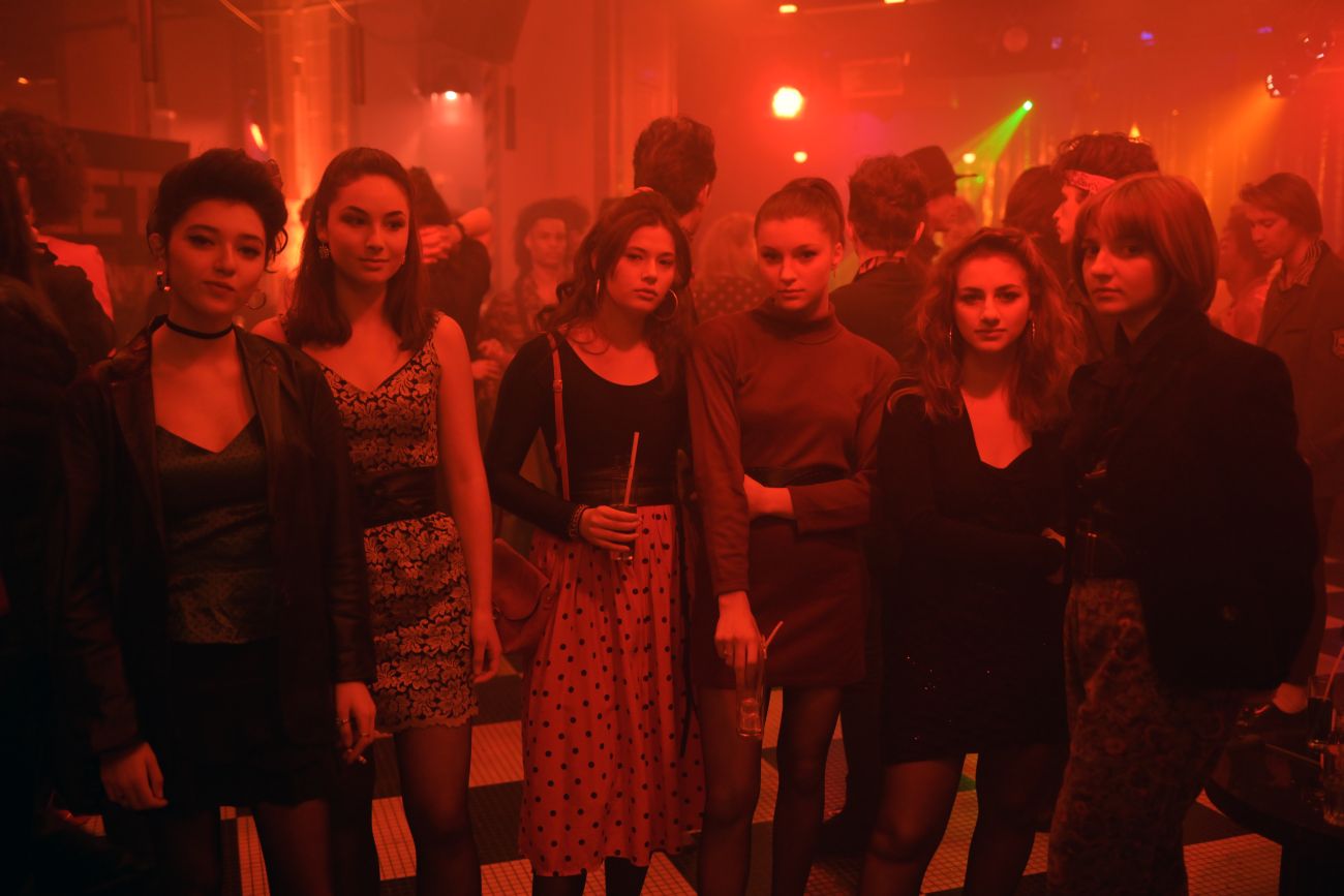 Stella è innamorata (2022). Recensione, trama e cast film