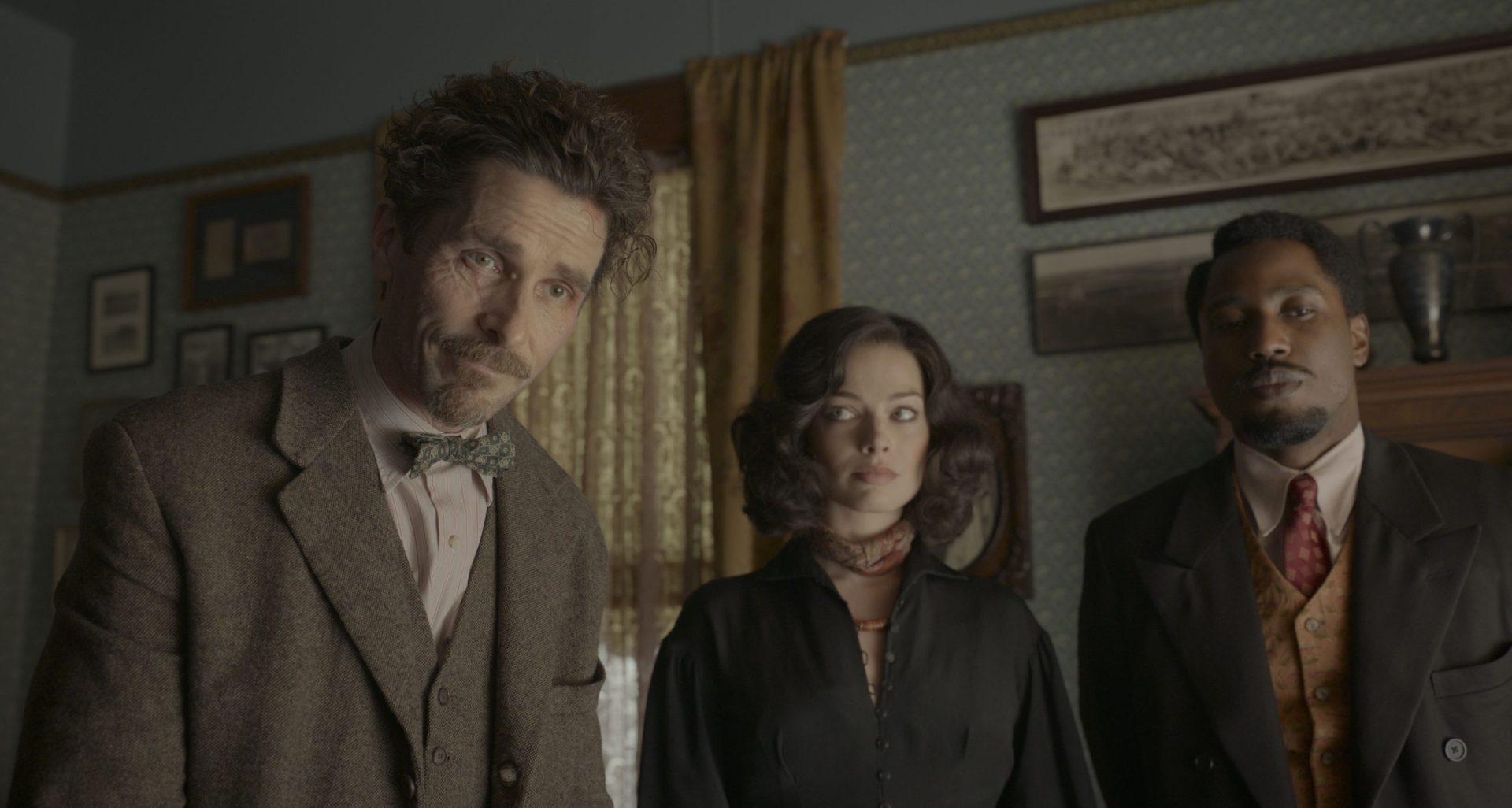 Amsterdam (2022): recensione, trama, cast film
